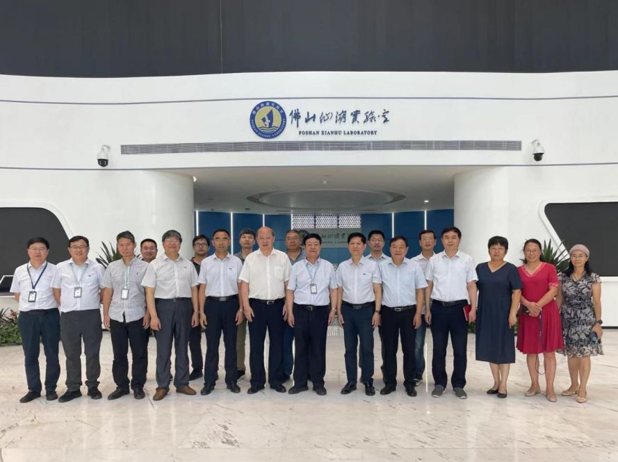 Professor Chen Wen, vice president of Wuhan University of Technology ...